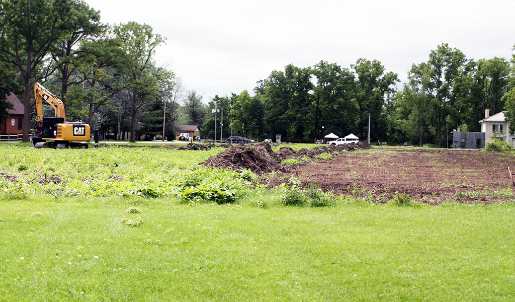 Chiefswood Mansion frontage to be filled with garden of native plants ...